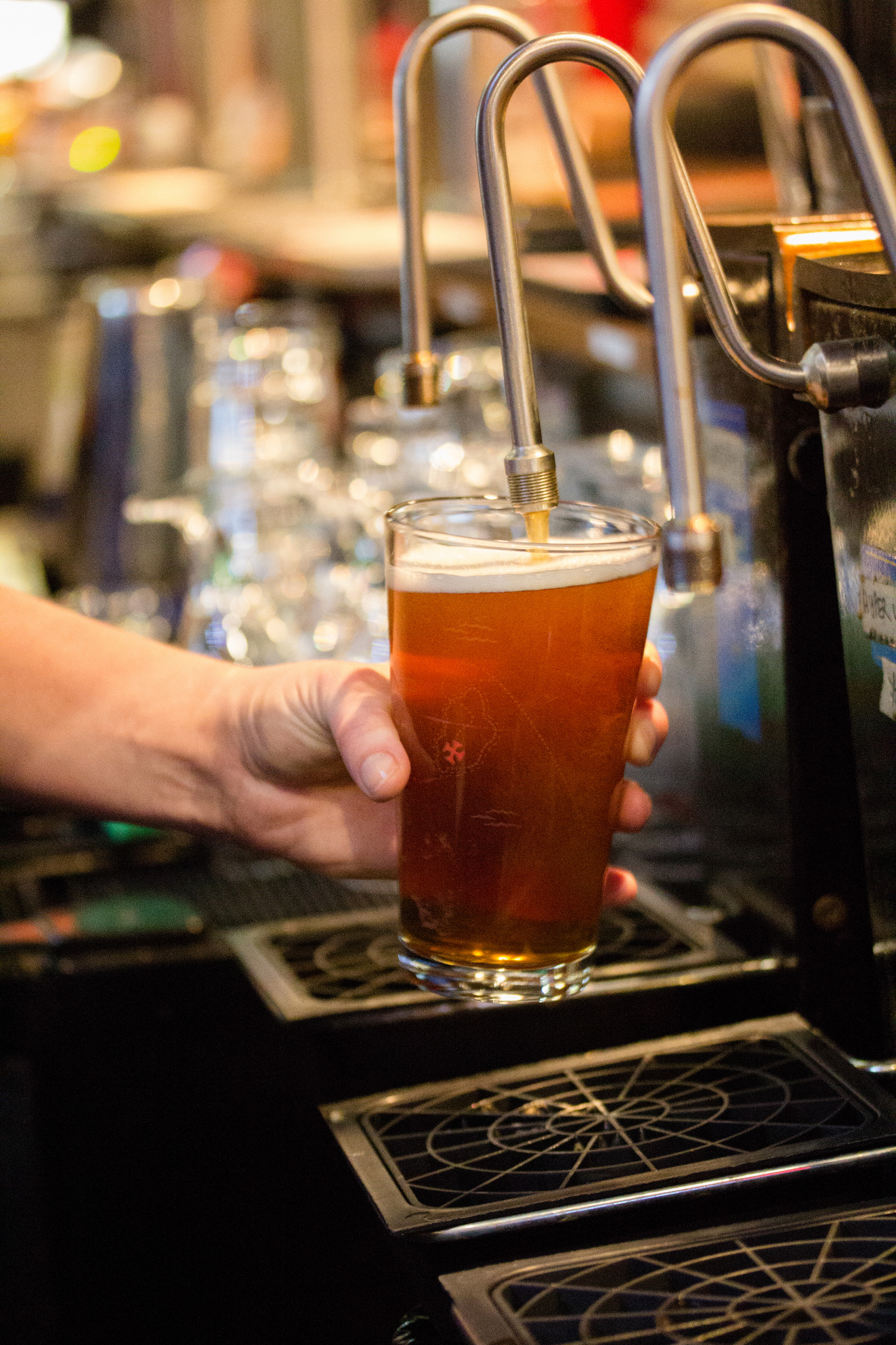 Cask Conditioned Beer – Olde Magoun's Saloon